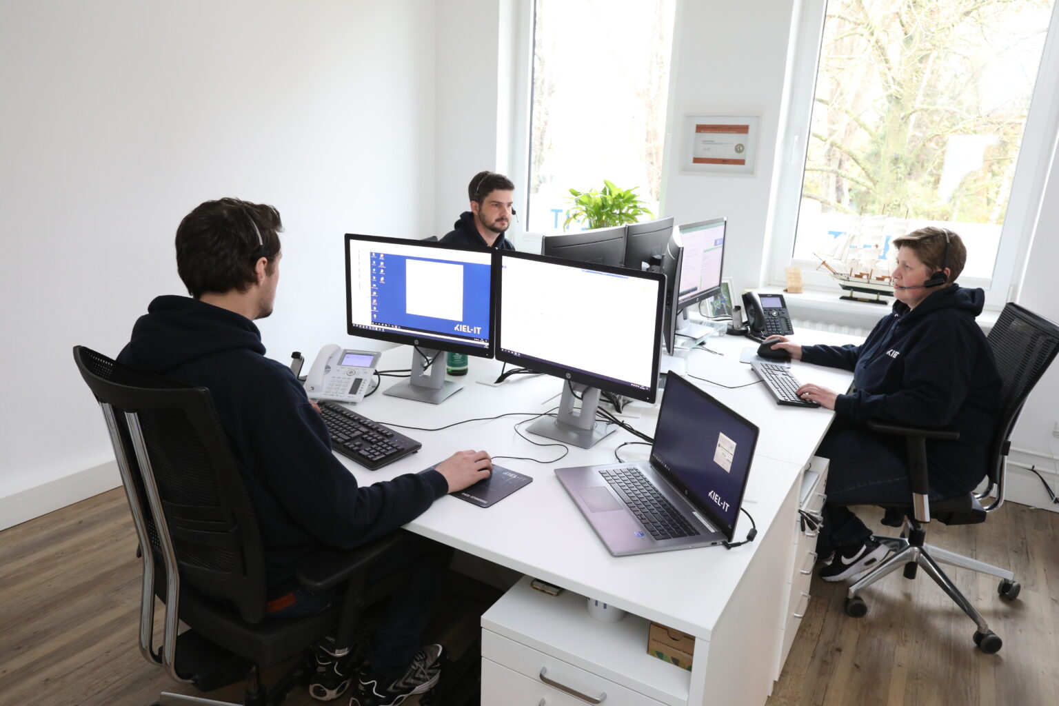 KIEL-IT - Ihr IT-Service für den Norden IT-Service - KIEL-IT - Das IT ...